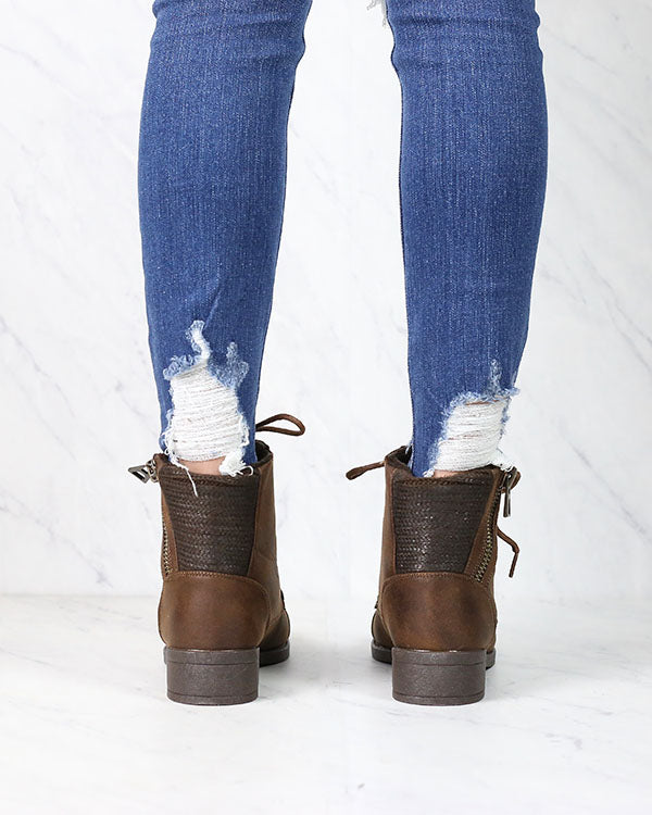 Ankle Sweater Cuff Bootie With Side Zipper Cognac | Qupid Plateau-121B ...